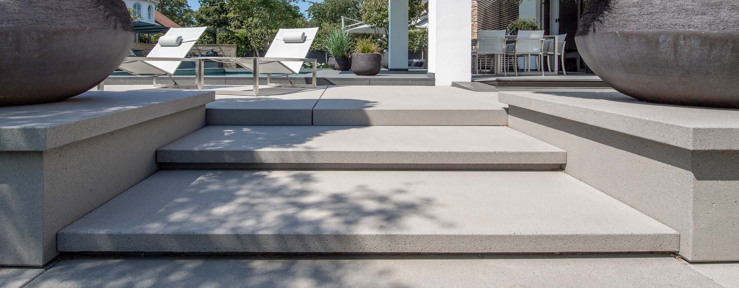 Betonstein Stufen, Blockstufen und Stufenplatten