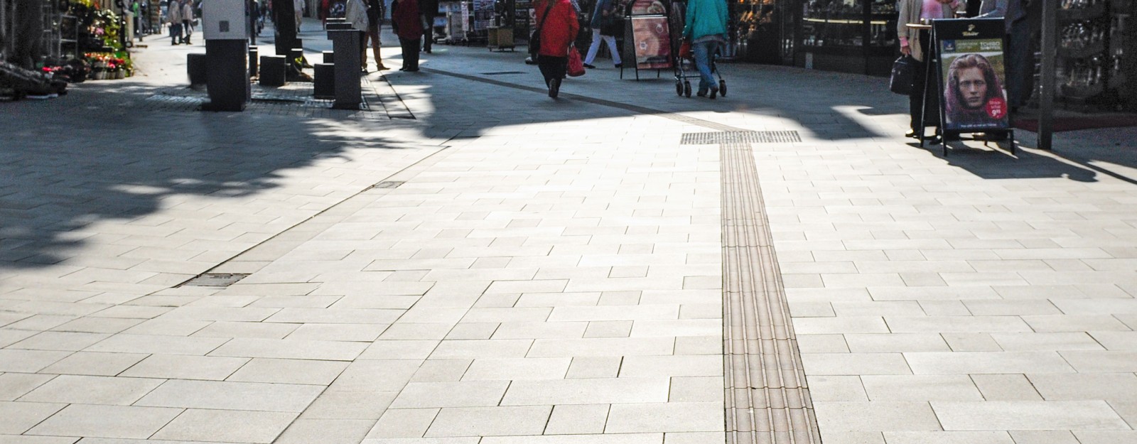 Noppen- und Rippenplatten | Blindenleitsysteme | Metten Stein+Design