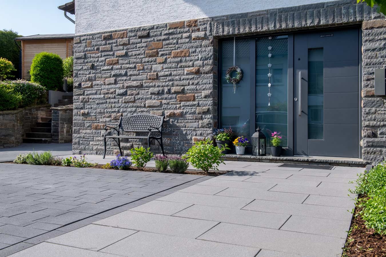 Pflasterstein in anthrazit | Metten Stein+Design