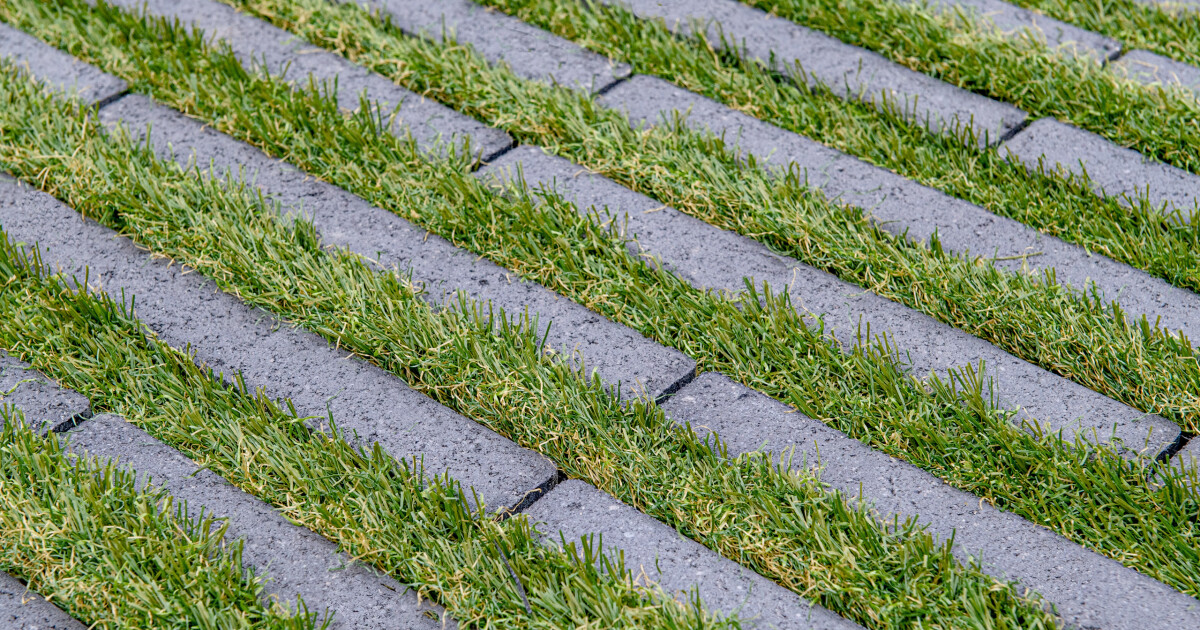 Greenline Pro Rasenfugenstein | Rasenfugensteine | Metten Stein+Design