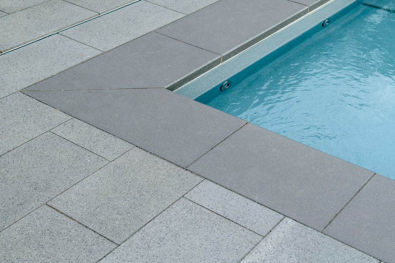 Pflasterstein in anthrazit | Metten Stein+Design