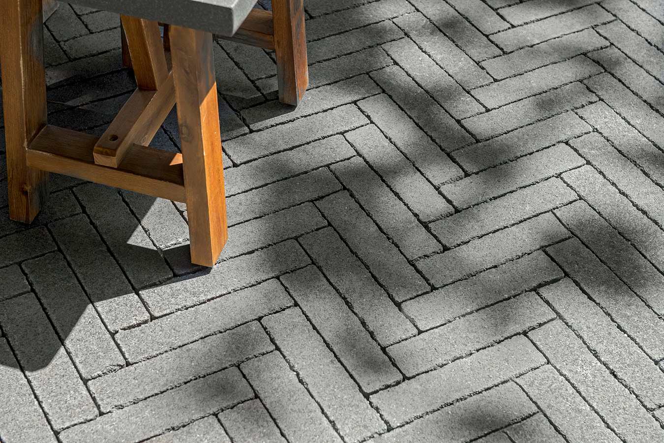 Pflasterstein in anthrazit | Metten Stein+Design