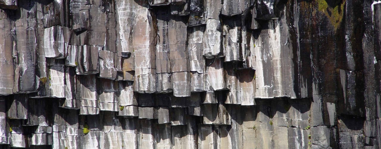 Basalt Anthrazit | Natursteine | Metten Stein+Design