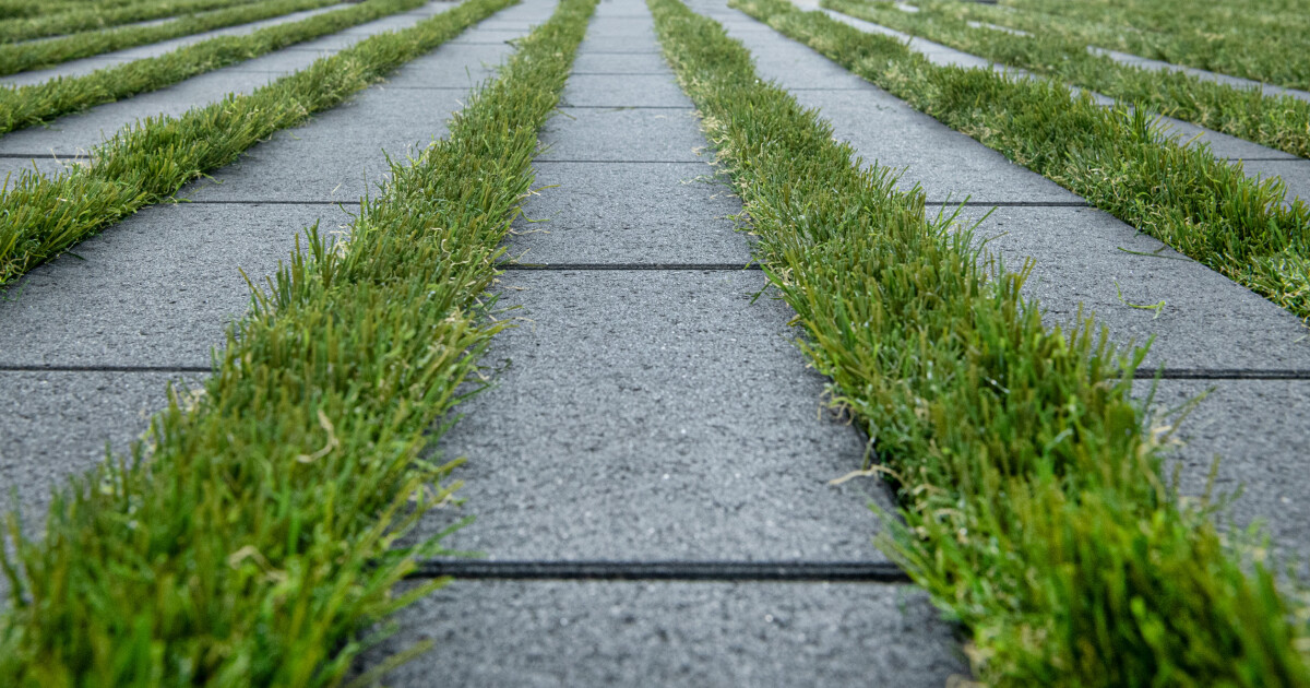 Greenline Vario Rasenfugenstein | Rasenfugensteine | Metten Stein+Design